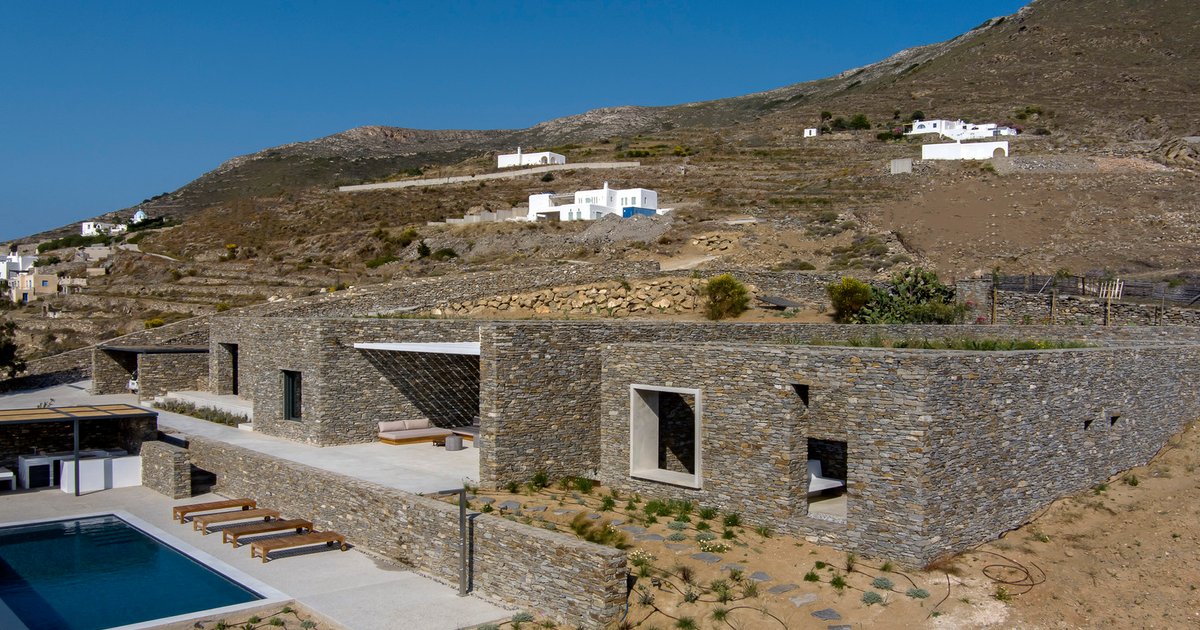 Cycladic Stone House Design: PetrA Home by React Architects in Paros ...